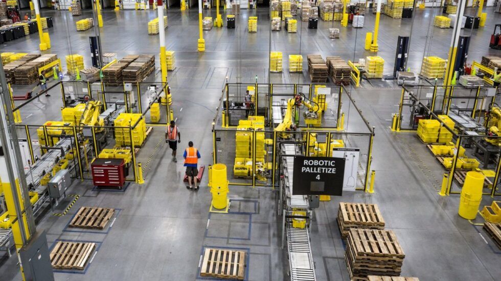 Warehouse Robots Vs Industrial Robots Two Paths One Future